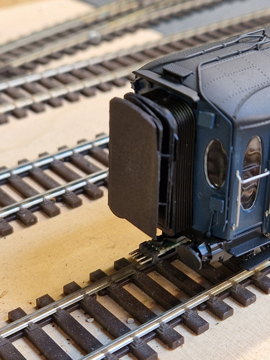 LS-25 Hornby Brighton Belle Corridor Connection – Modellers Mecca